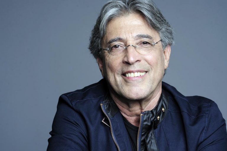 Ivan Lins comemora 50 anos de carreira com apresentação no Cine-Theatro ...